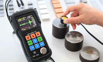 Buy China Wholesale Yushi Portable Ultrasonic Thickness Gauge Um-5 ...