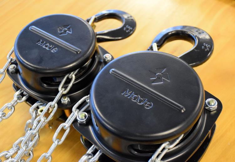 033 360 Degree Rotation Lifting Chain Block 1000kg And 2000kg Chain ...