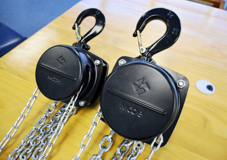 033 360 Degree Rotation Lifting Chain Block 1000kg And 2000kg Chain ...