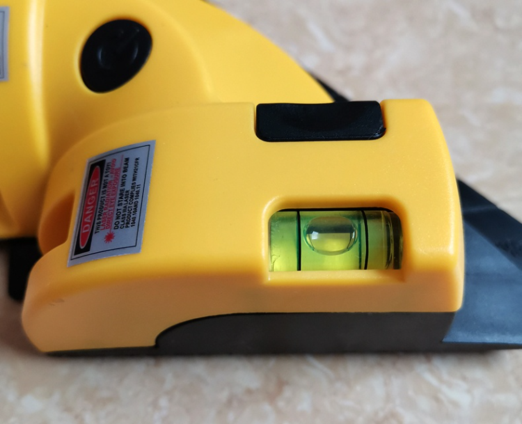 Buy Wholesale China 90 Degree Square Laser Level With Suction Cups ...