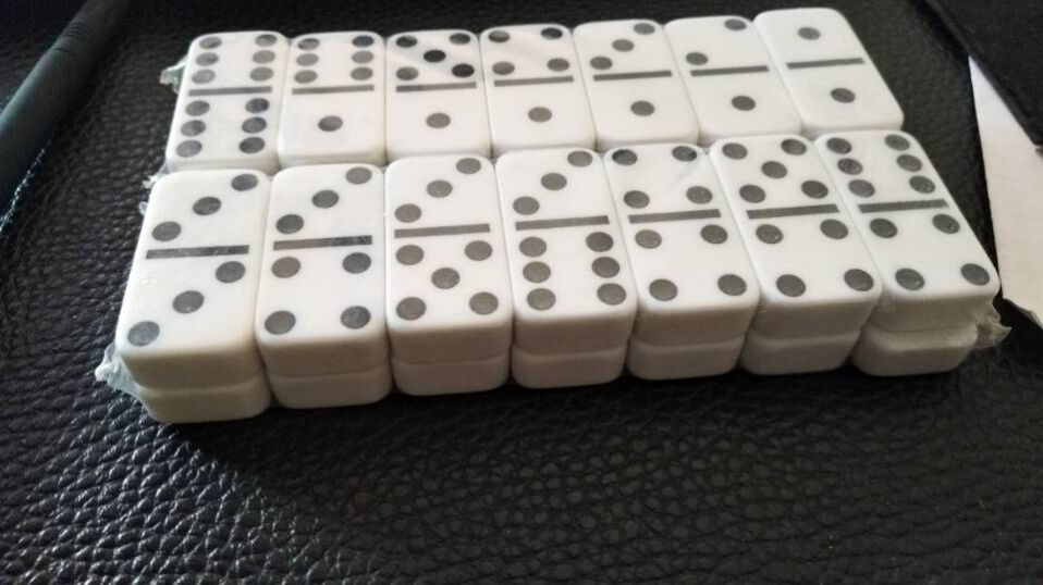 Buy Wholesale China Double 6 Colored Plastic Dominoes Pieces For Home ...