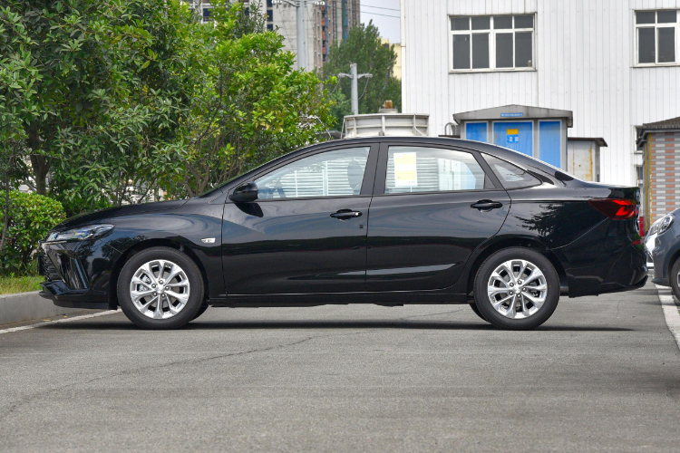 Buy Wholesale China 2023 2024 In Stock Chevrolet Monza 1.5l Gasoline 1.3t 48v Mhev Hybrid Sedan ...