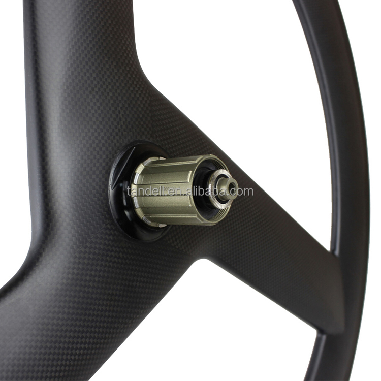 Buy Wholesale China 700c Carbon Tri Spoke Wheels 60mm Clincher Tubeless ...