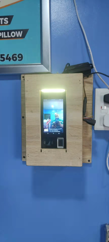 Buy Wholesale China Hfsecurity Fr05 Biometric Time Attendance 5 Inch Face Recognition Access