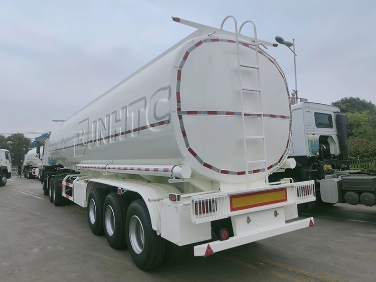 Buy Wholesale China 3 Axle 45000 Litres Diesel Oil Petroleum Tank Semi ...