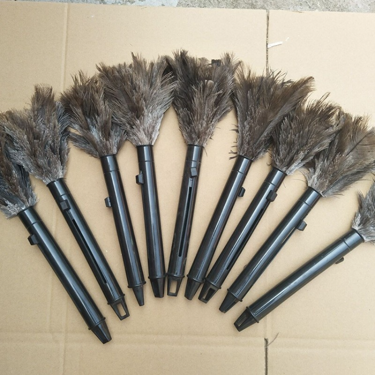 Made In China Is A Special Ostrich Feather Duster For Quick Household ...