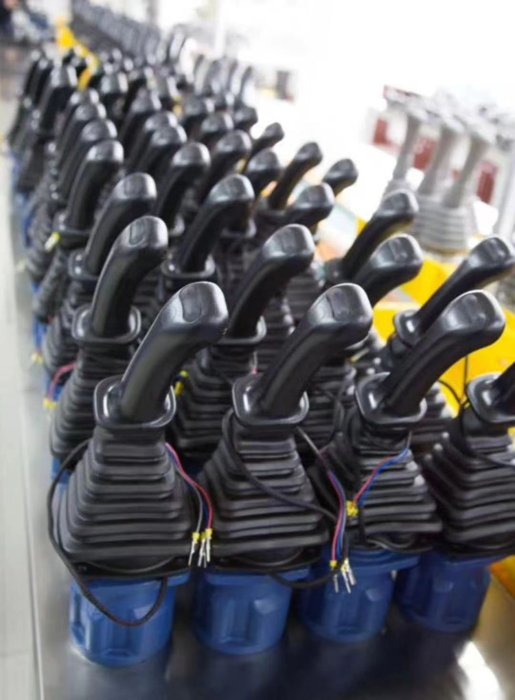 Buy Wholesale China High Quality Hydraulic Control Pedal Valve Joystick ...