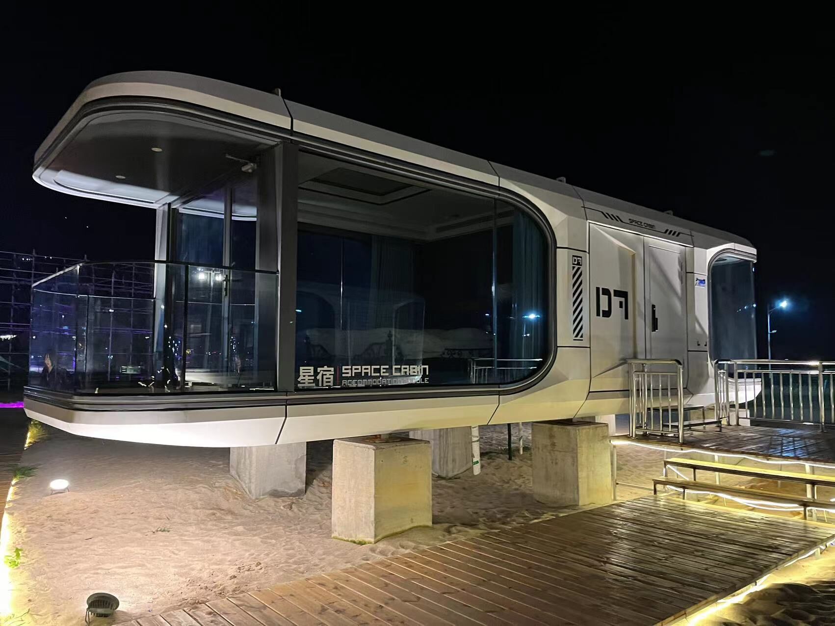 Movable Apple Capsule Homehotelhouse Small Space Capsule Mobile ...