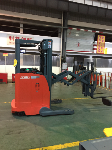 Battery Powered Double Deep Reach Truck Electric Reach Truck 1 Ton 1.5 ...