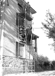 Hot Sales Stepladder Marea With Platform And Guardrail Provided With ...