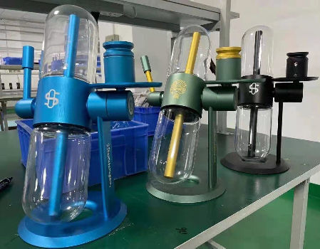 Factory Wholesale Price Pineapple Style 360 Degree Rotatable Gravity ...