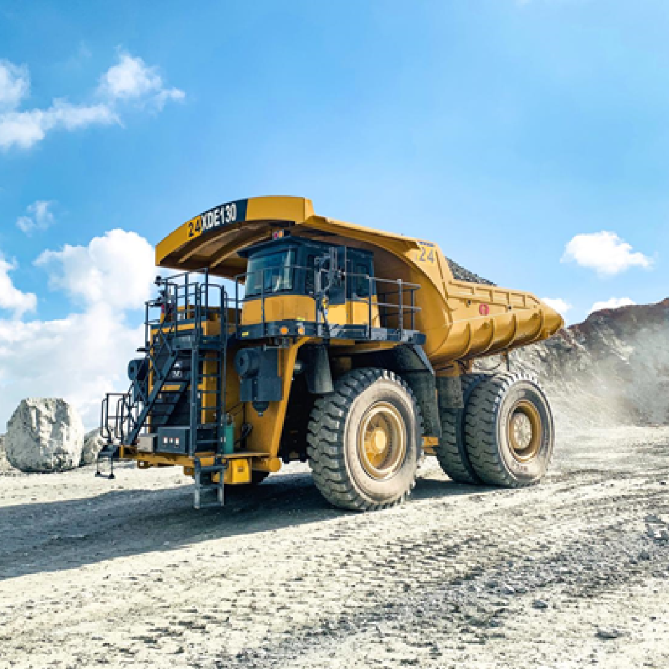 Factory Price High Quality 130ton Xde130 Mining Dump Truck For Sale ...