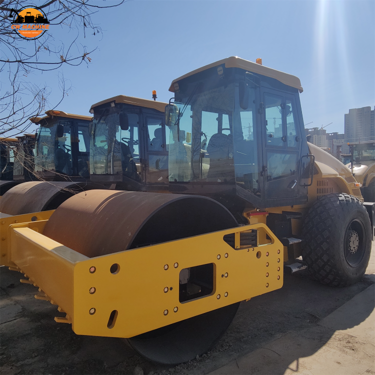 Chinese Earth-moving Machinery Compactor Road Roller 14t Hydraulic ...