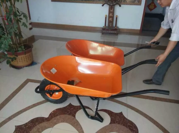 Wheelbarrow Wb7400 Hot Sale In South America Trolley Farm Equipment ...