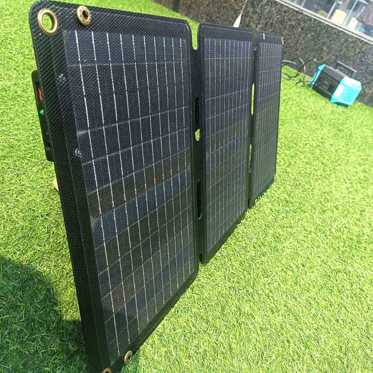 Buy China Wholesale Light Weight 32w Sunpower Foldable Solar Panel ...