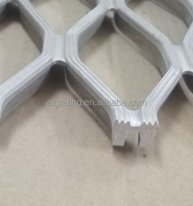 Roof Safety Aluminum Expanded Mesh Grating Walkway - Buy China ...