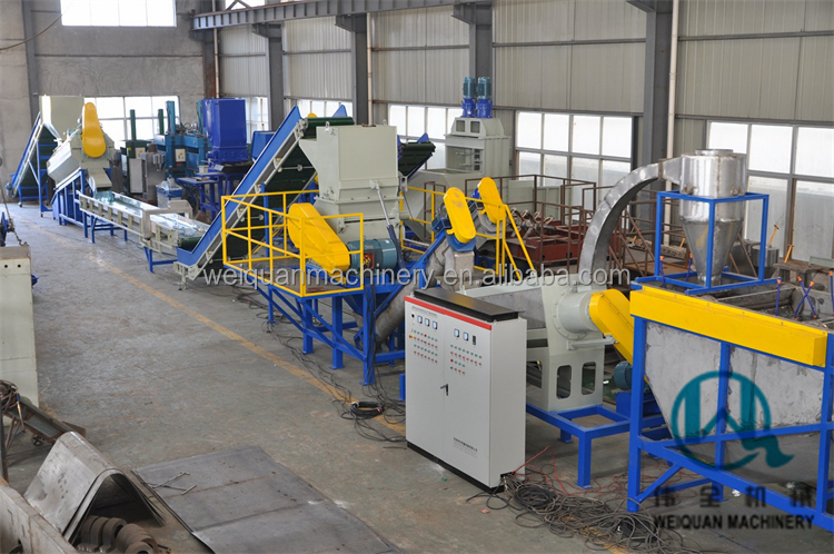 Made In China Plastic Pet Bottles Recycle Polyester Staple Fiber Making ...