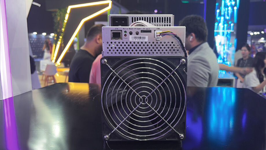 Microbt Has Launched A New Generation Of Whatsminer M60 150t 172t Hashrate 19.9j/t Bitcoin Mine ...