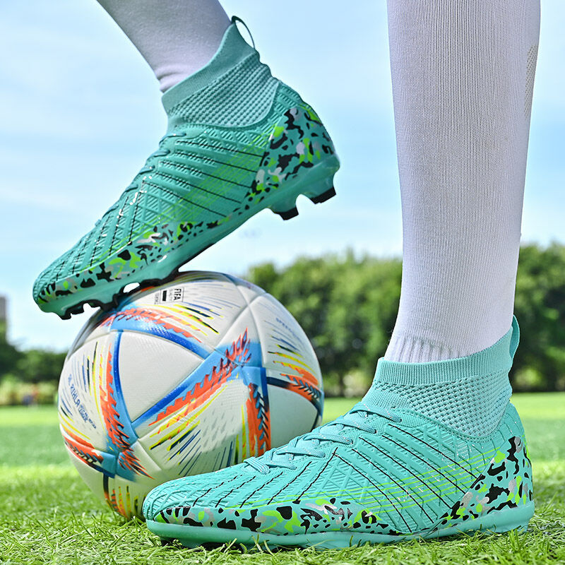 Buy China Wholesale Popular Outdoor Football Boot For Teenagers Casual ...