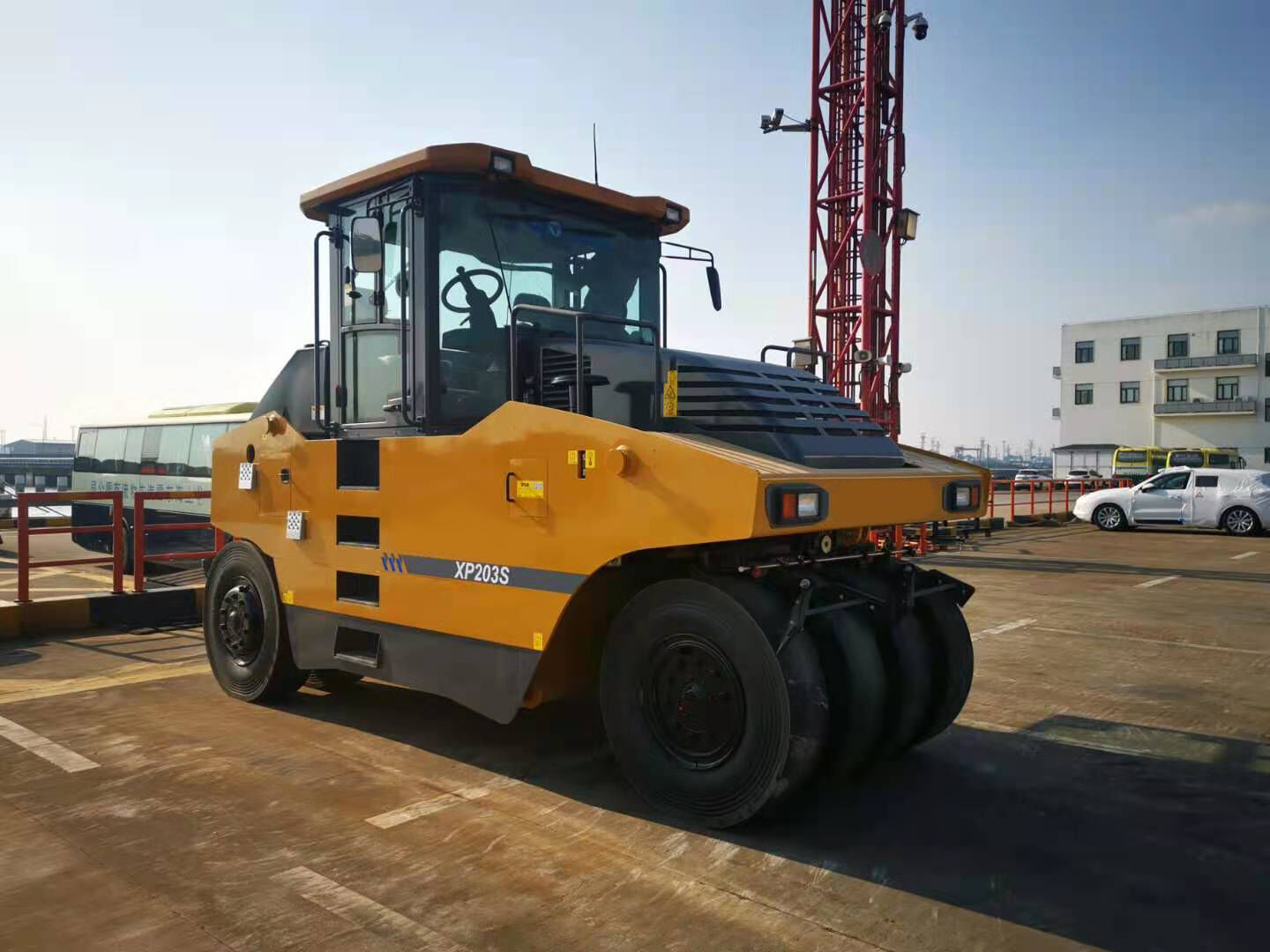 20 Ton Pneumatic Rubber Tire Road Roller Xp203s Pneumatic Roller For ...