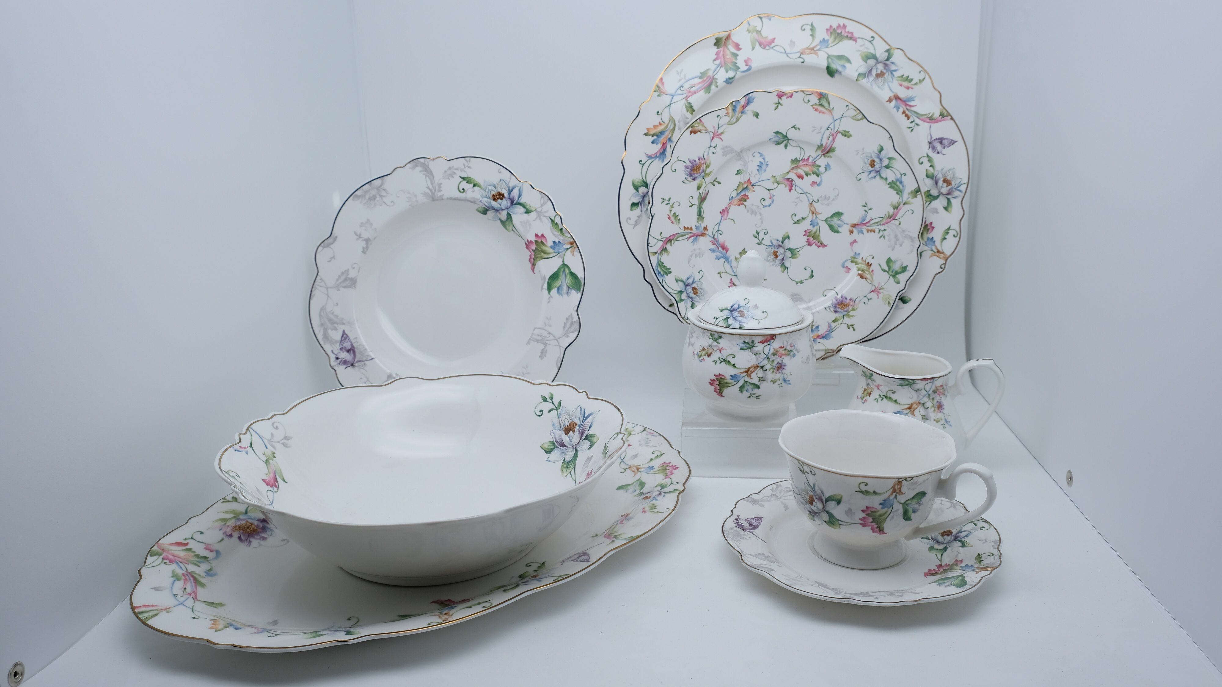 Buy Wholesale China 47-piece Porcelain Dinnerware Sets In Round Shape ...