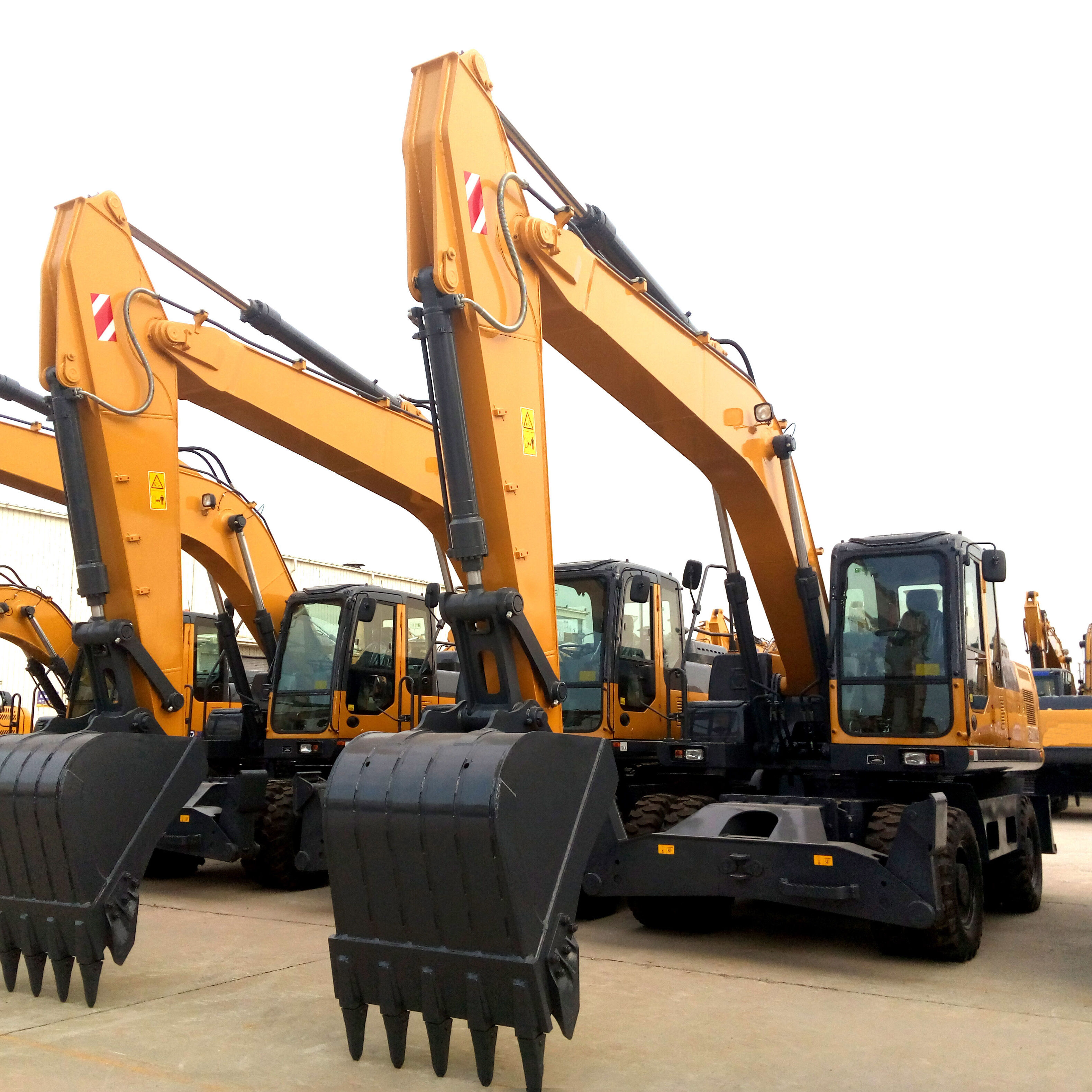 Xc-mg Hot Selling 23 Ton Crawler Excavator Xe225gk For Sale, Digger ...