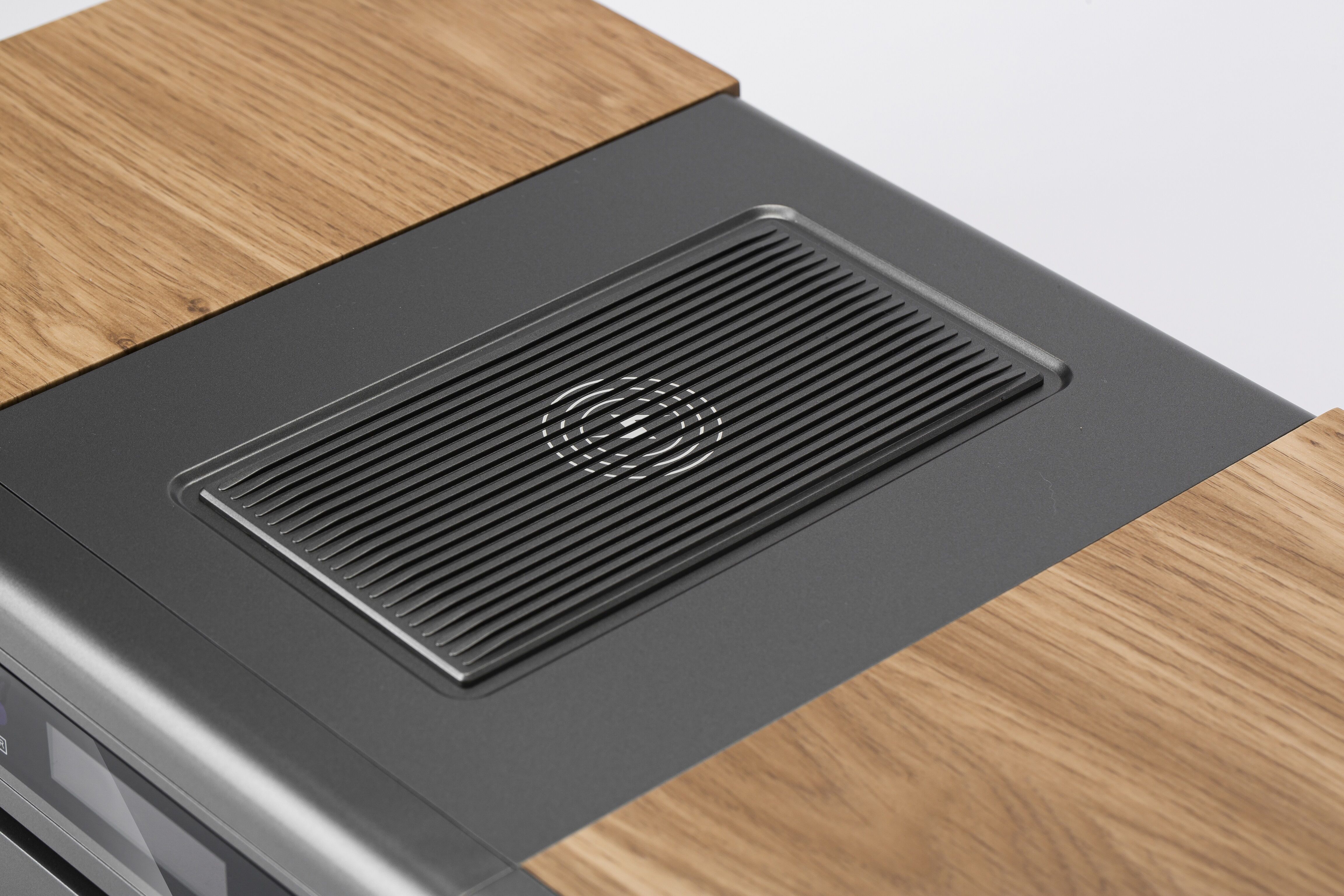 Buy Wholesale China Wood Cabinet Dab Radio Om-1720 With Cd Play, Usb ...