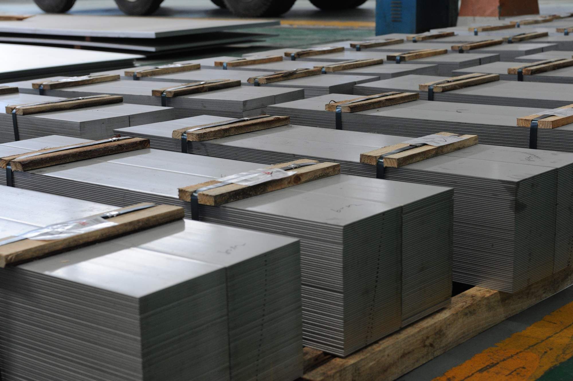 Buy Wholesale China Prime 60si2mn Sup9 Hot Rolled Steel Flat Bar Spring ...