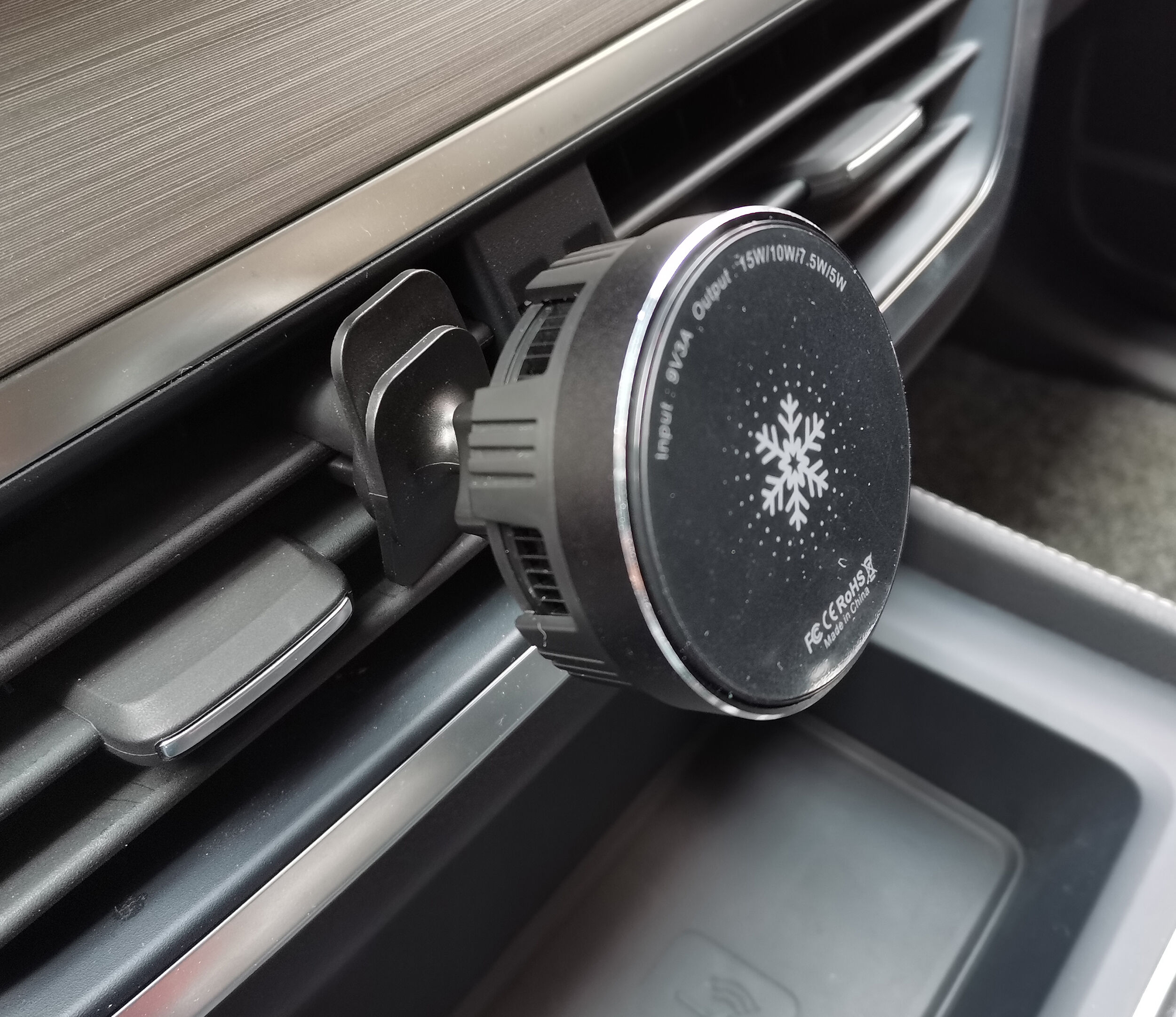 Buy Wholesale China Qi2 Odm Semiconductor Cooling Wireless Charging Car ...