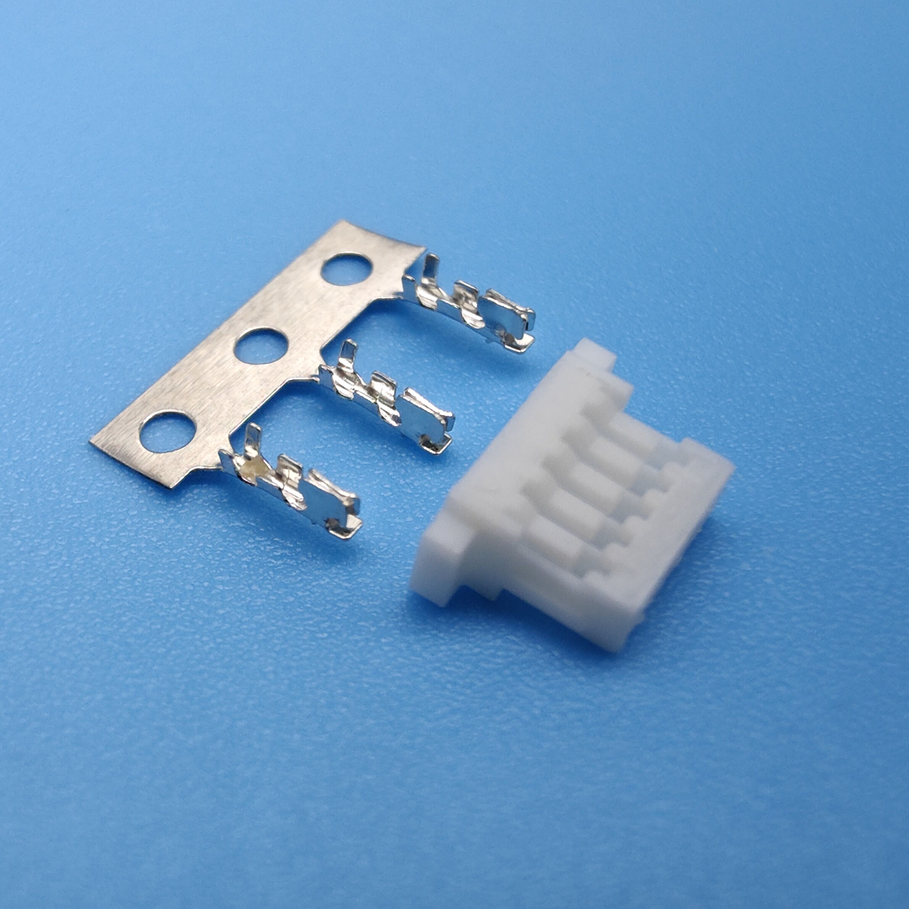 Buy Wholesale China Wire To Board Connector 1.0mm Pitch/terminal/phosphor Bronze/tin-plated ...