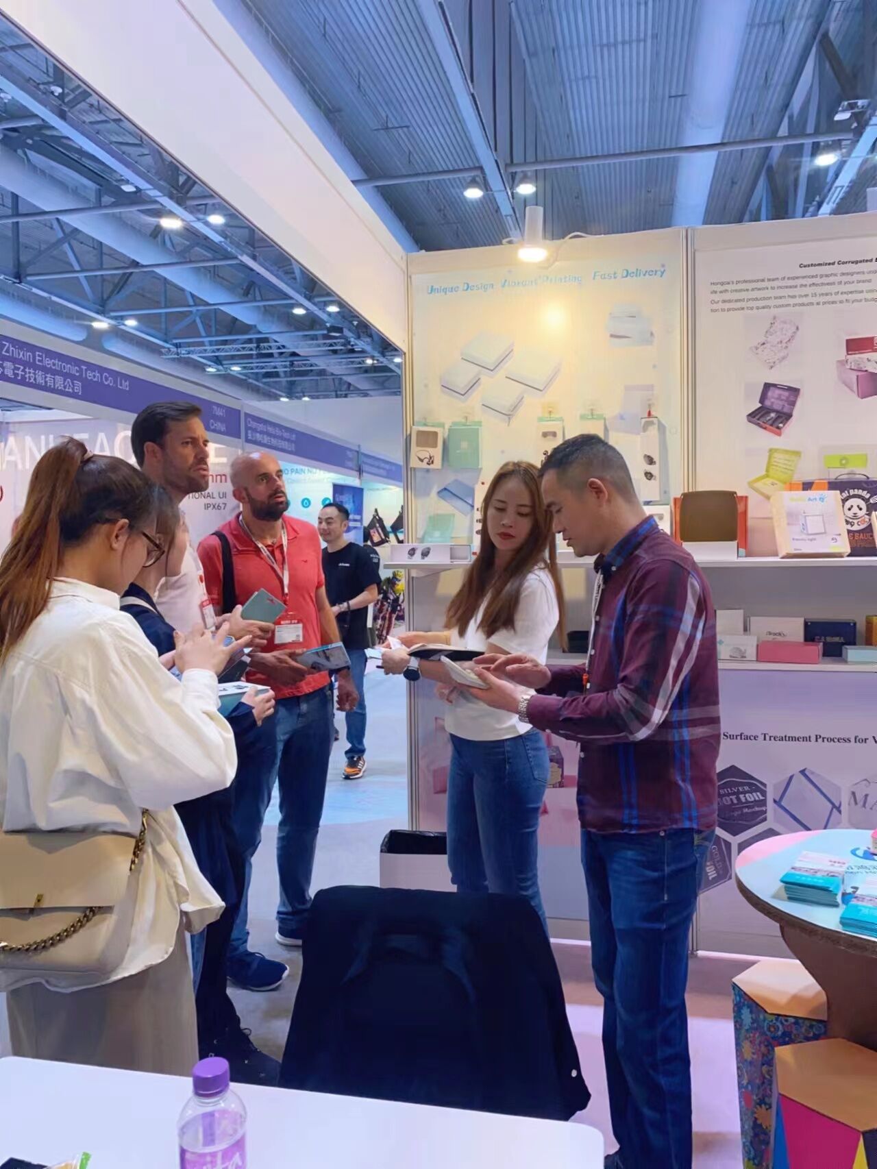 Fashion Custom Logo Printed Kraft Paper Corrugated Shipping Packaging ...