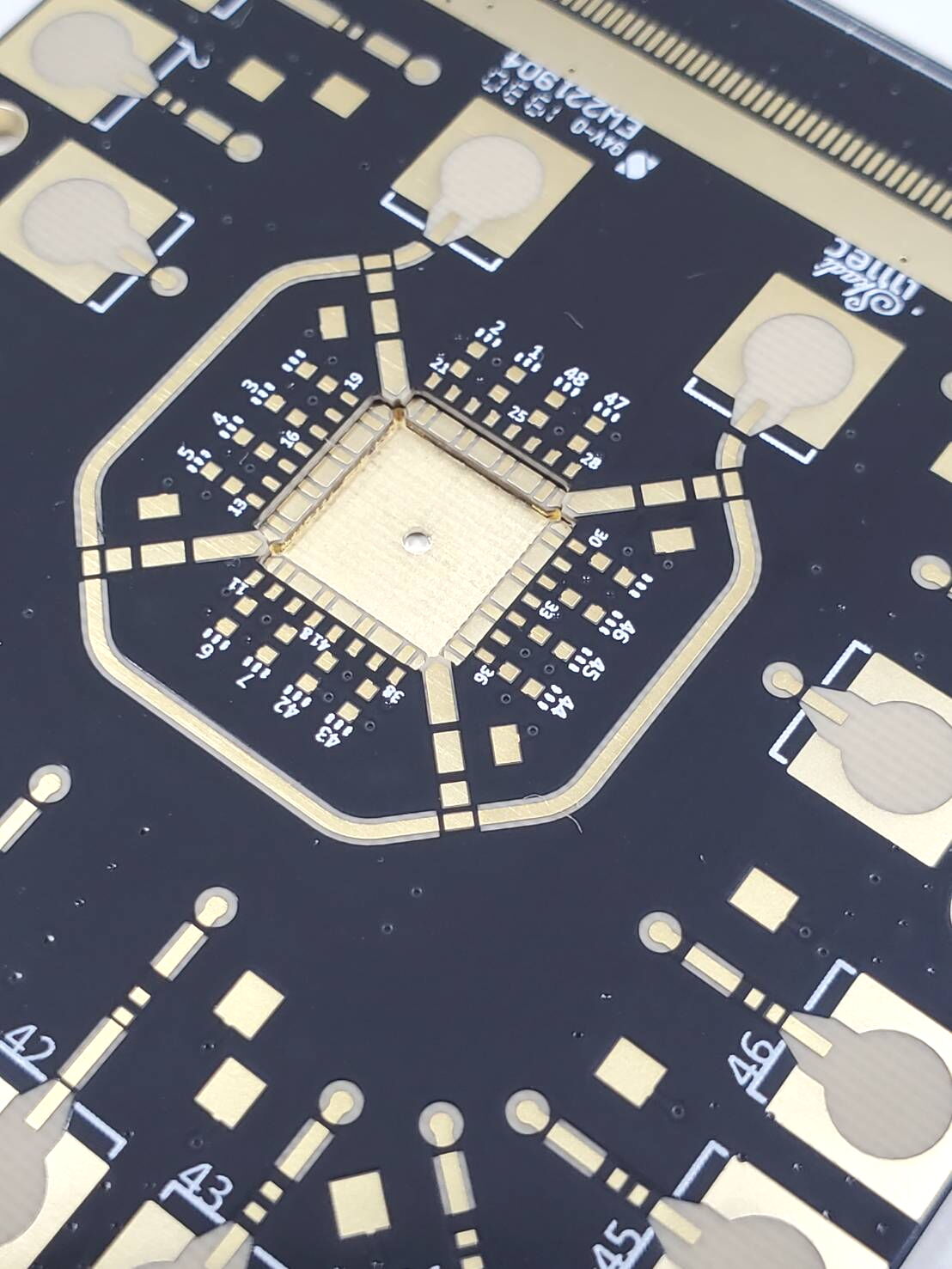6l Hdi Pcb, Isola I-tera Mt40, 1oz Cu, Enepig, Laser Routing, Impedance ...