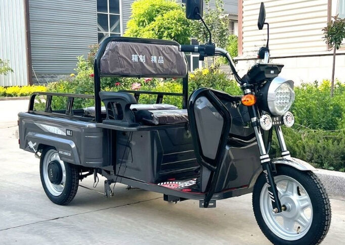 Three-wheel Electric Tricycle Agricultural Household Goods Skip Bucket ...