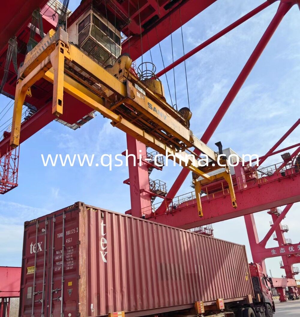 Qshi Demountable Semi-automatic 20ft 40ft Container Spreader - China ...