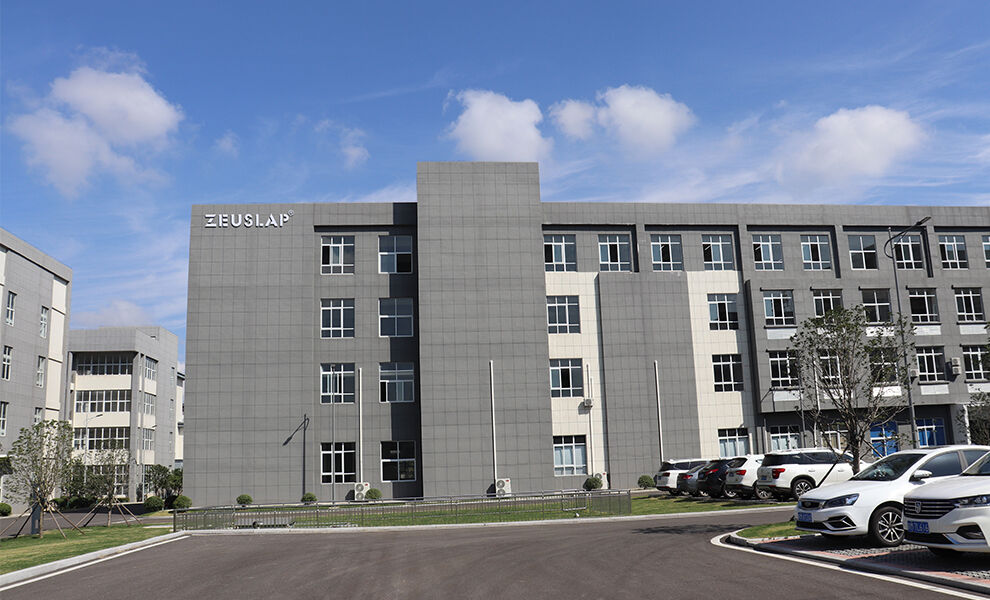 Zeuslap New 16 Inch Portable Gaming Monitor 4k Uhd 100%sgrb 103%ntsc ...