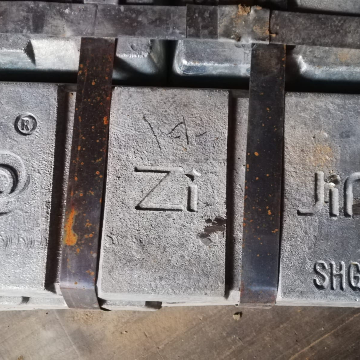 Buy Wholesale China Zinc Ingots 99.995% Manufacturer Zinc Ingot ...