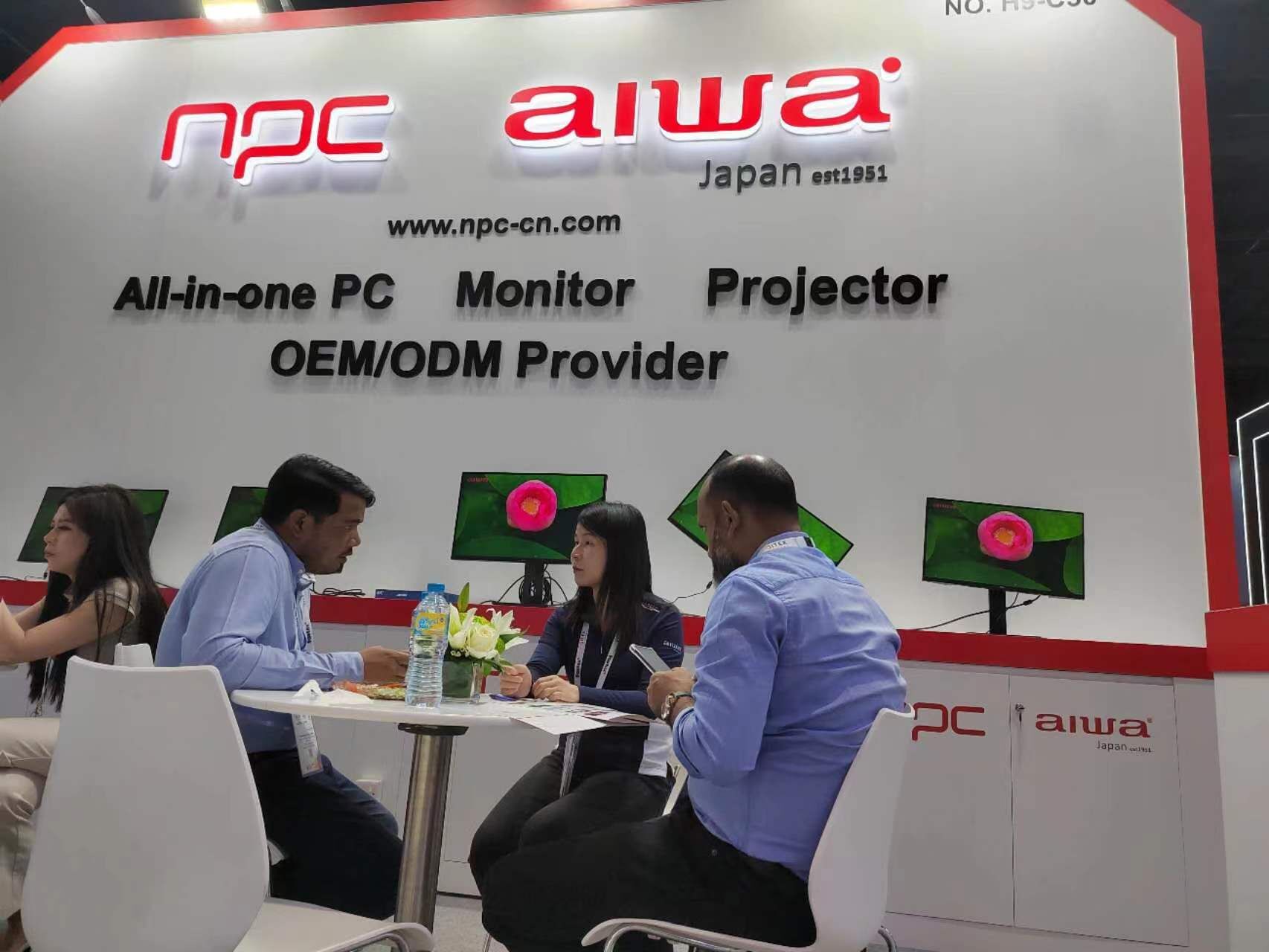 Buy China Wholesale Oem Aiwa Smart Projector Auto Chart Proyector Mini ...