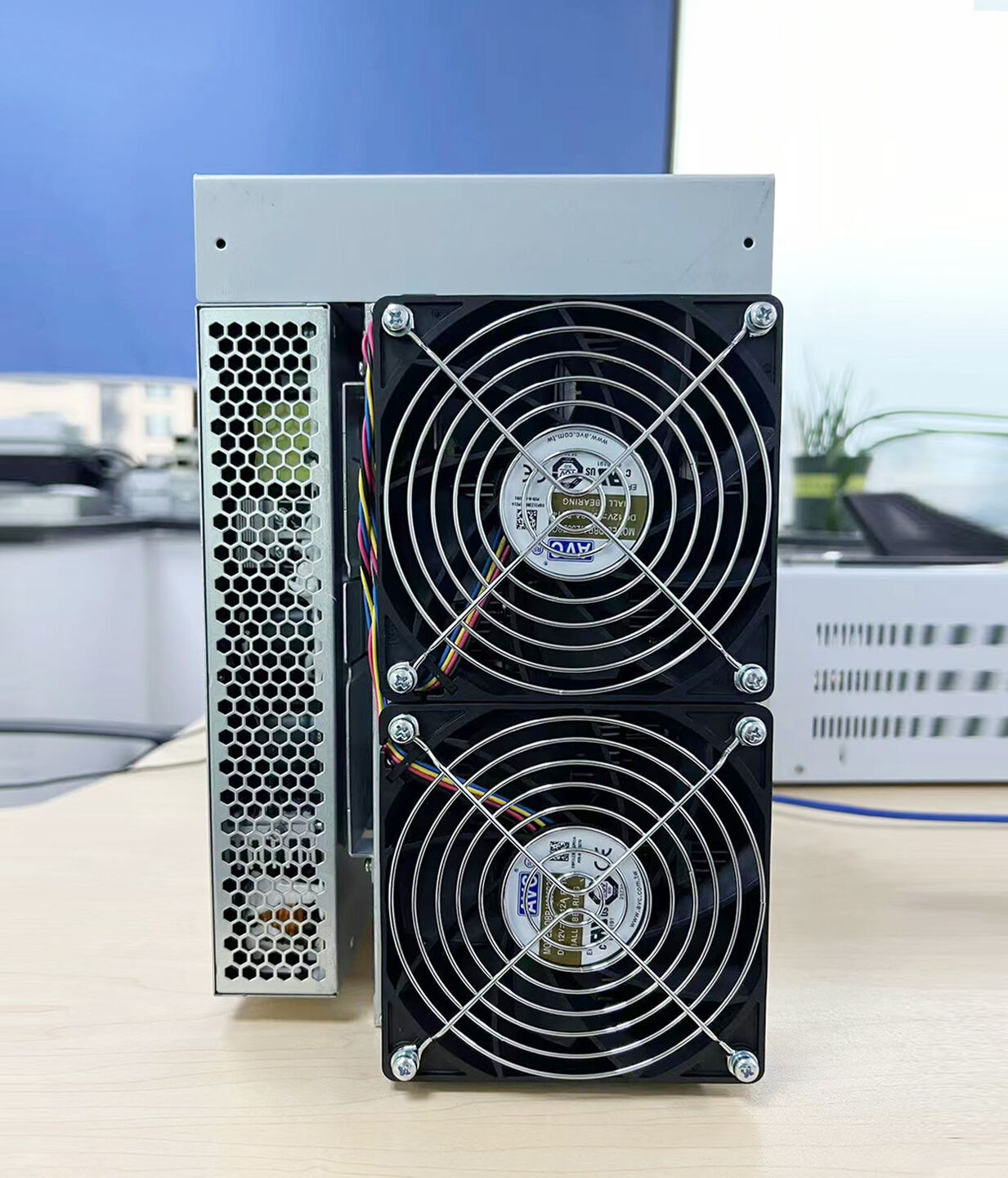 Crypto Currency Mining Ibelink Bm S3+ (25th/s) 3400w Crypto Asic Rig ...