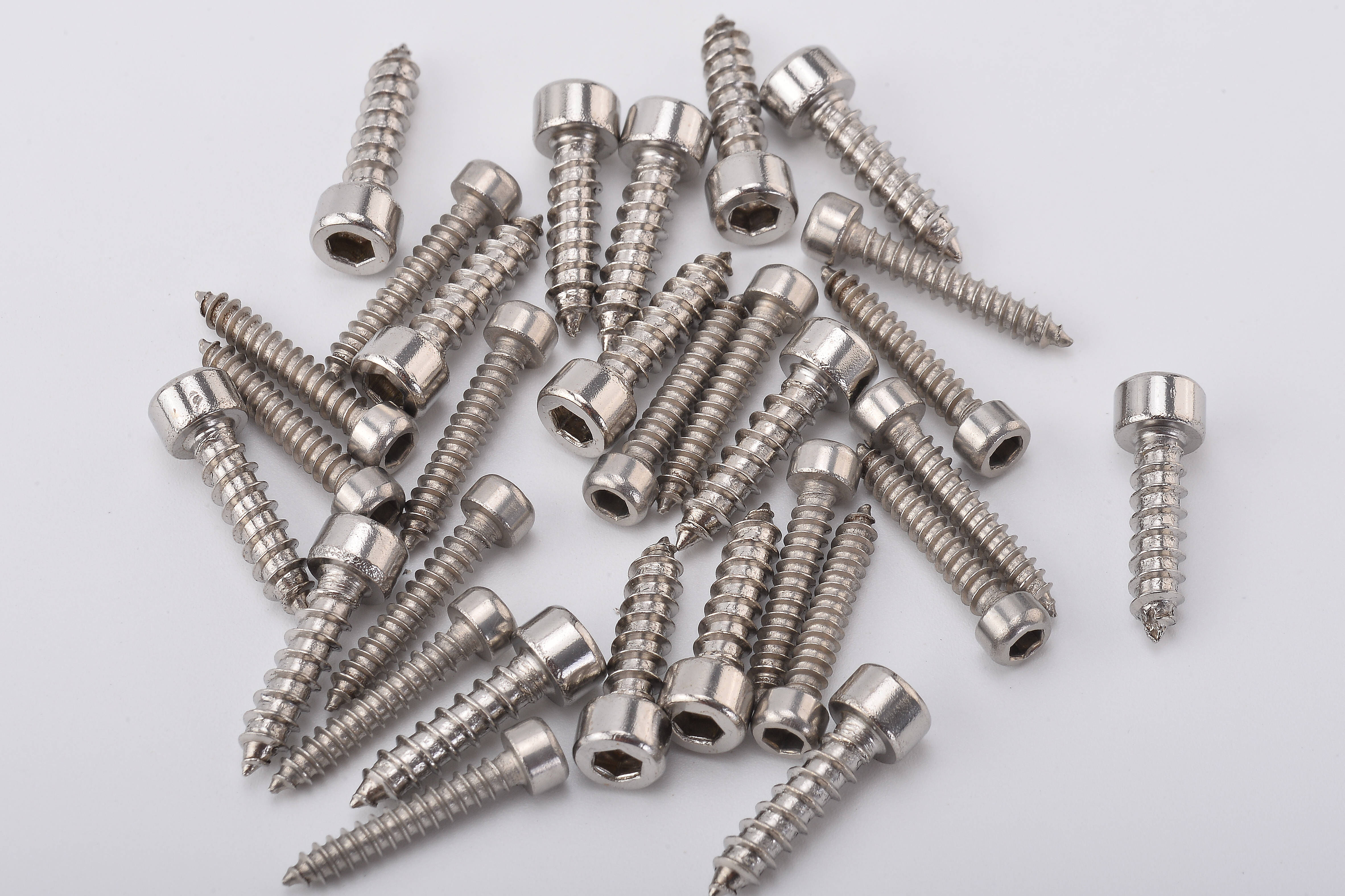 Black Steel Self-tapping Screws M1.2 M1.4 M1.5 M1.7 M2 M2.3 M2.6 M3 M4 ...
