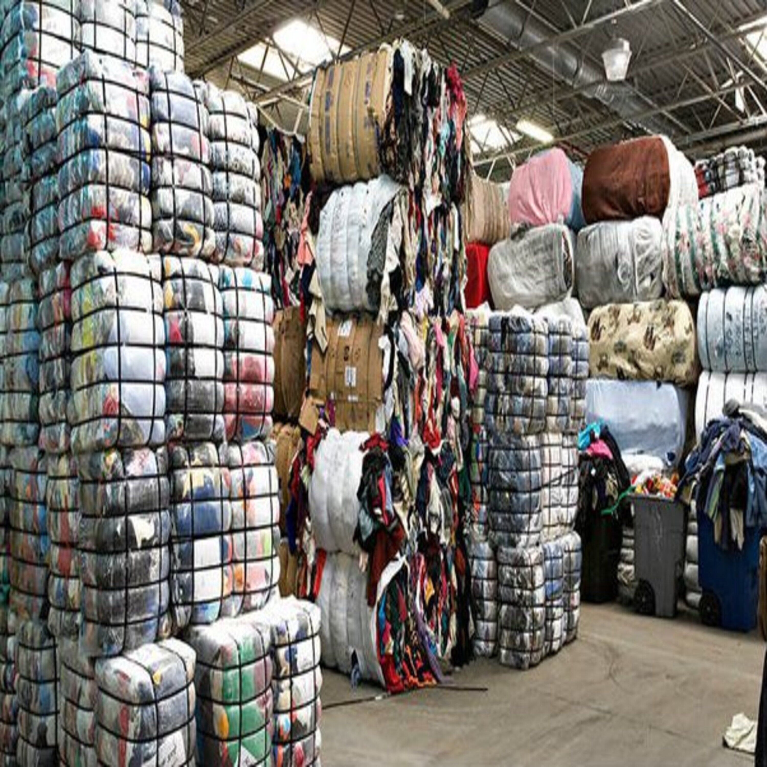 Wholesale Cheap Premium Quality Used Clothes/ Used Clothing/ Used Shoes ...
