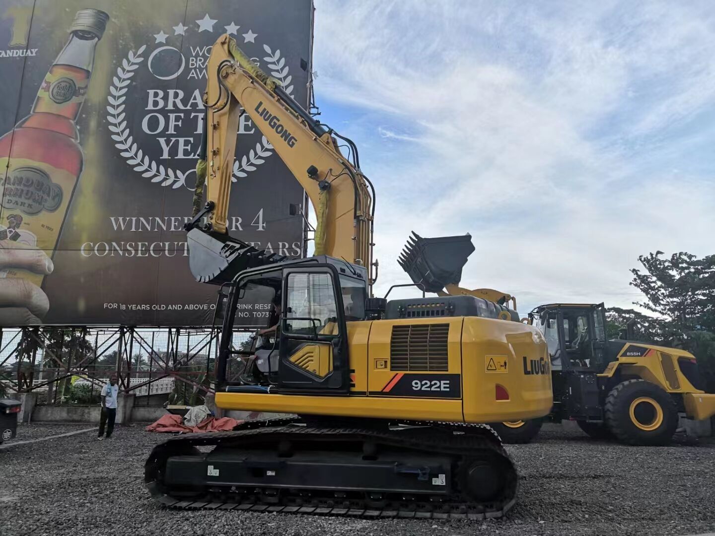 Buy China Wholesale Liugong Clg922e 922e Crawler Excavator 22 Ton With ...