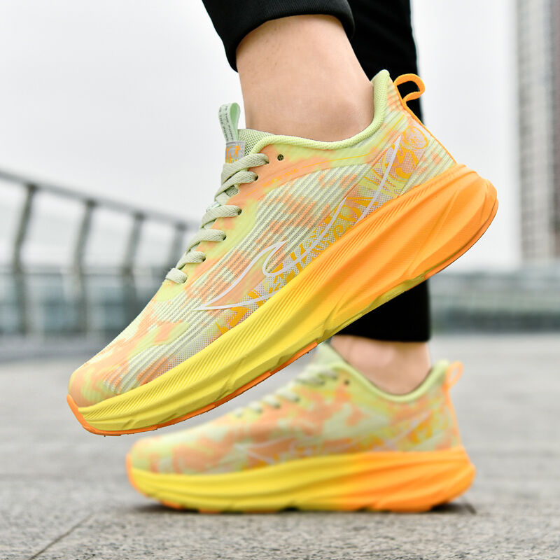 Buy China Wholesale New Men's Outdoor Sports Shoes Marathon Running ...