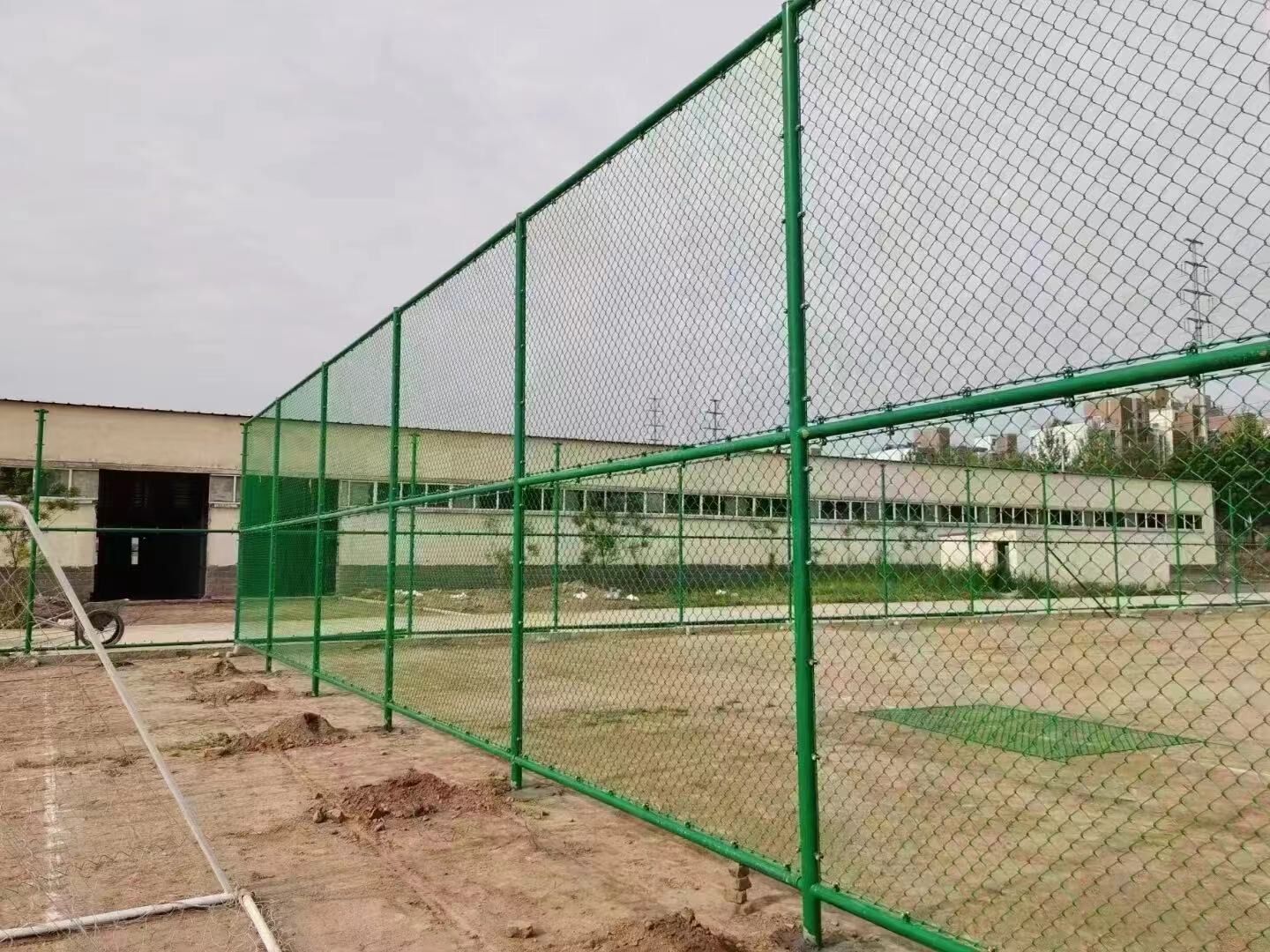 Steel Mesh Fences Chain Link Wire Mesh Fence - Expore China Wholesale ...