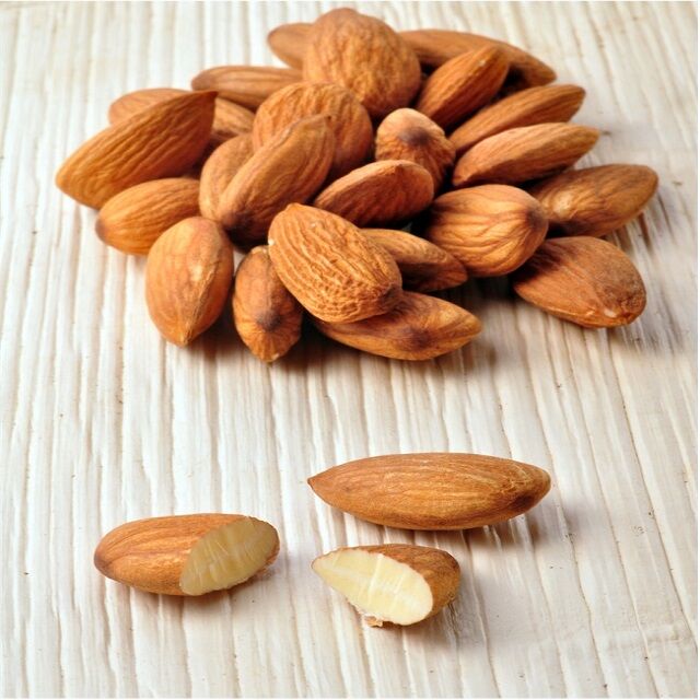 Raw Best Quality California Nonpareil Almonds Nuts / Raw Natural Almond ...