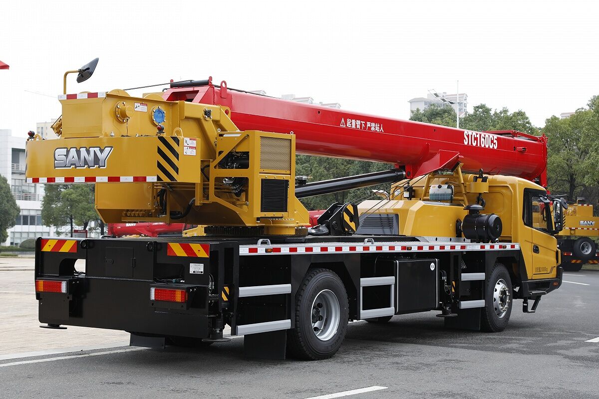 China Hot Selling Stc160c 16 Ton Lifting Capacity Telescoping Boom Truck Crane With Attachment ...