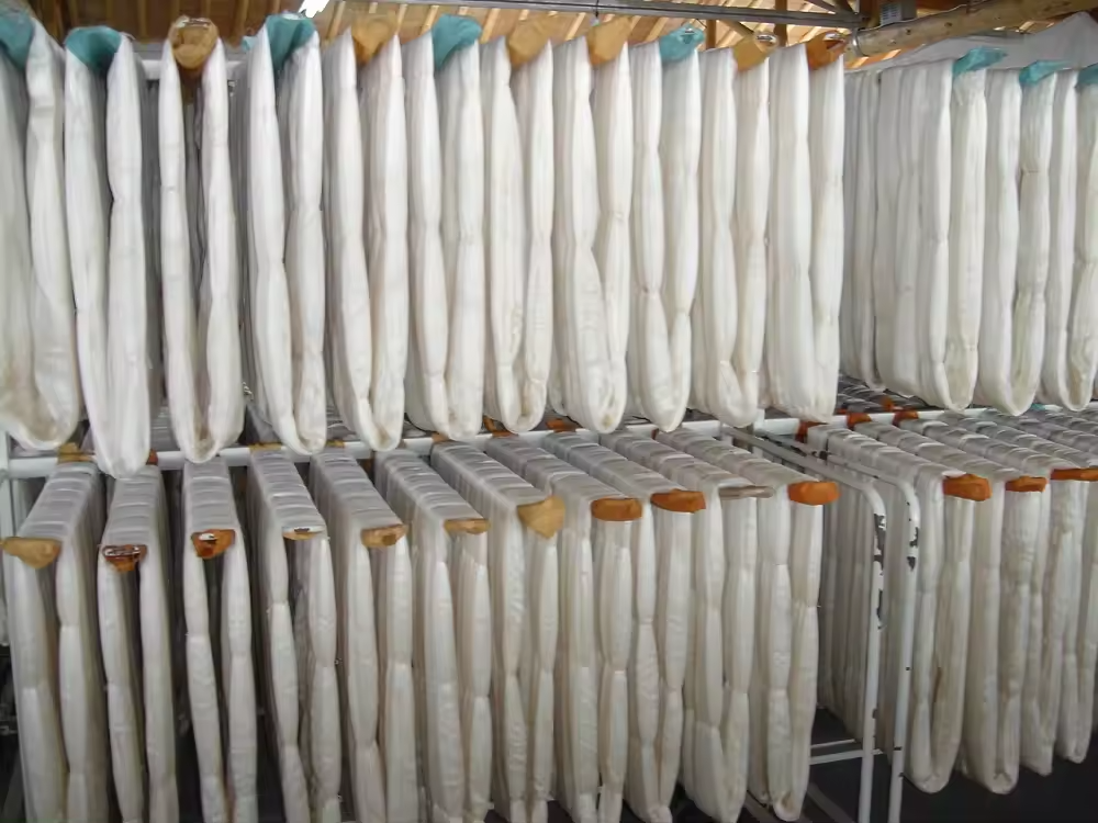 Buy China Wholesale New China Supplier 20/22d Raw Silk Yarn 100% Raw Silk Yarn With Cheap Price ...