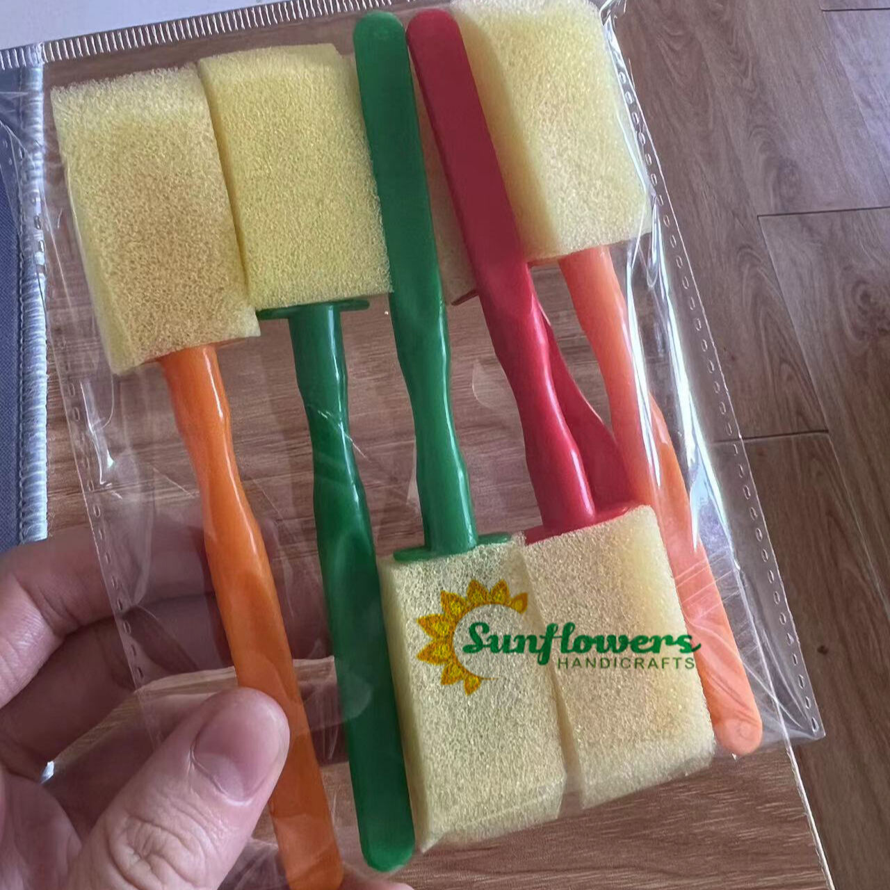 Hot Selling 14.5*2.5cm Square Foam Brush With Plastic Handle For ...