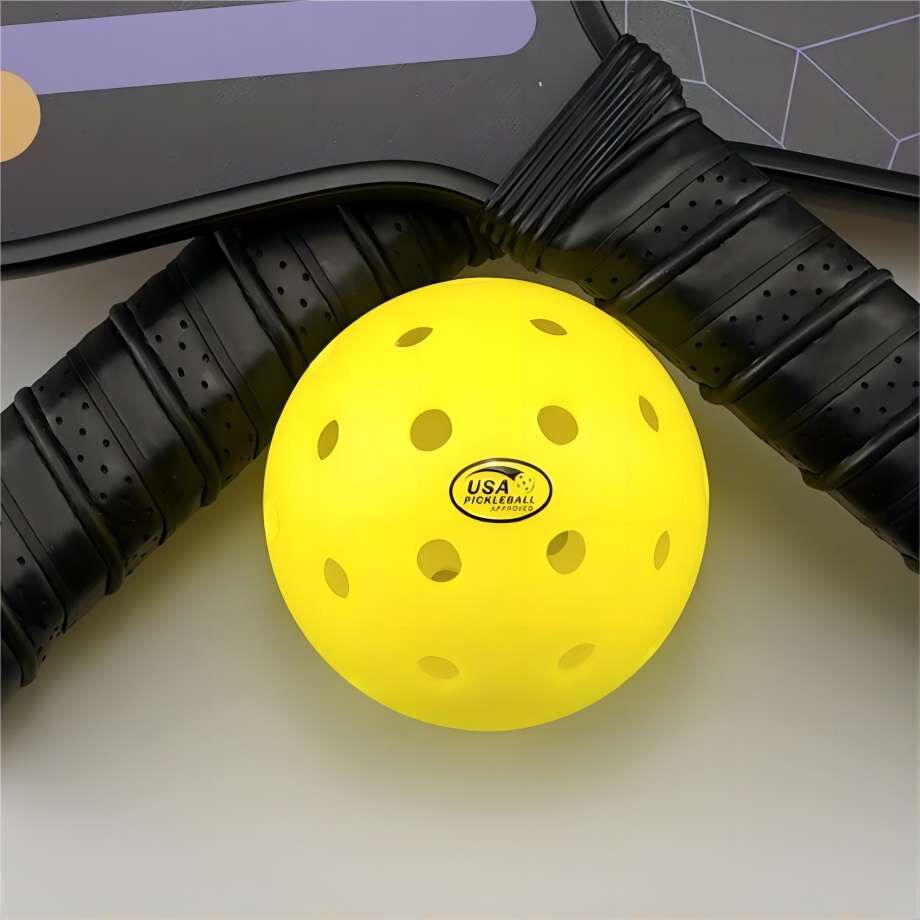 40 Outdoor Pickleball Balls High-quality One-piece Rotational Molded Pe ...