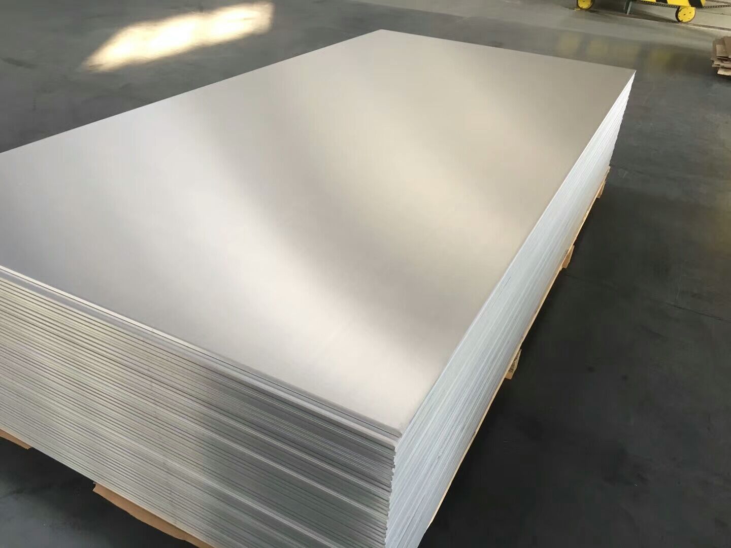 Top Sale Thickness Aluminium Sheet 1050 6061 7075 5052 5083 6063 Anodized Aluminum Sheet - Buy ...
