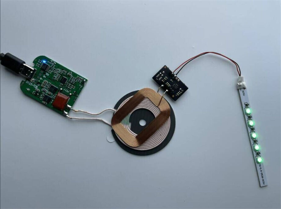 Aryy10-24 Mobile Phone High Power Solution High Quality 9v1.1a 10w ...